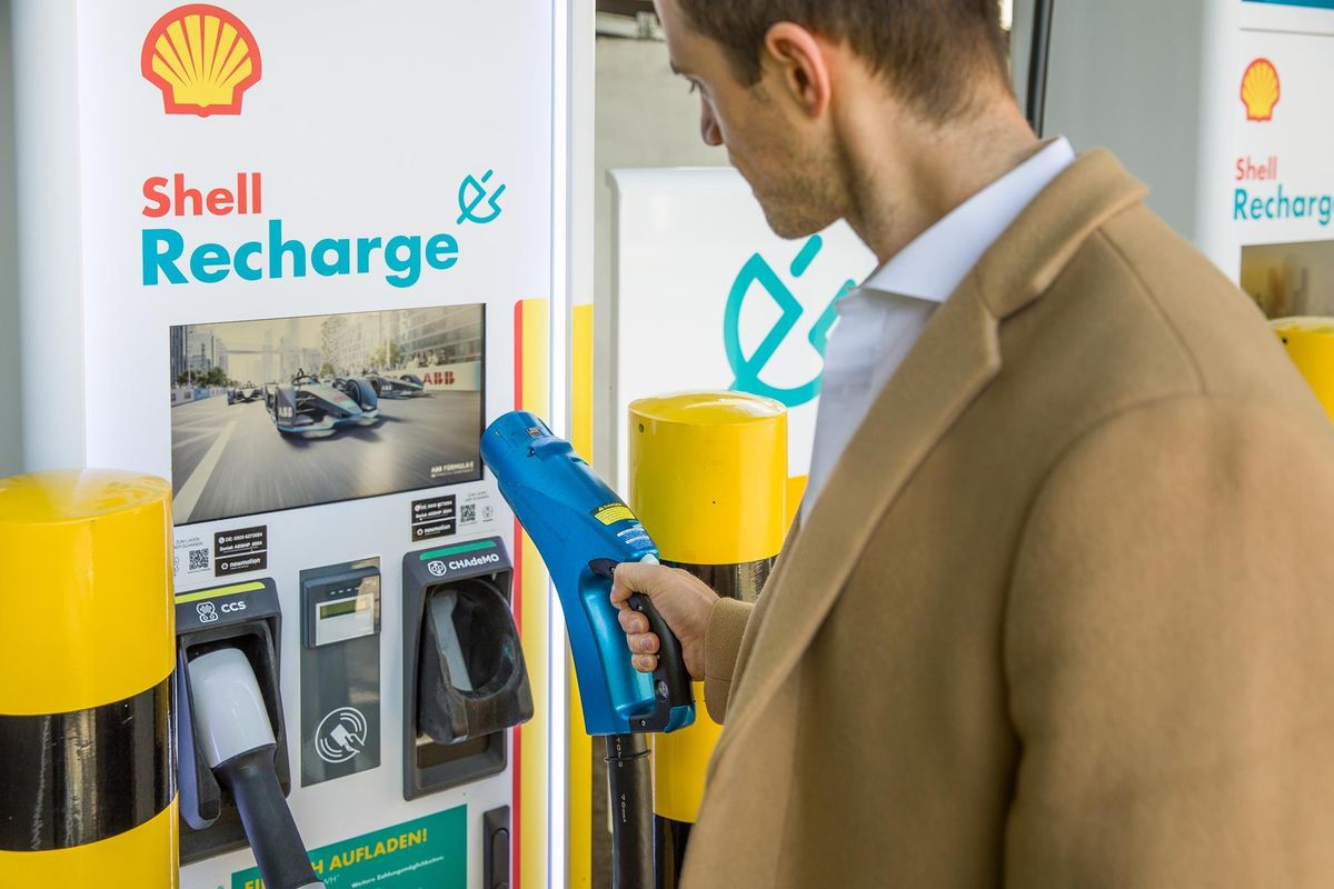 Shell nimmt in Hamburg erste eigene Schnellladesäulen in Betrieb ...