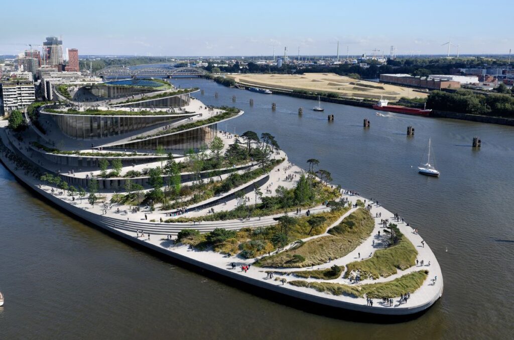 Spanisches Mega-Designprojekt: Die neue Super-Oper in Hamburg ...